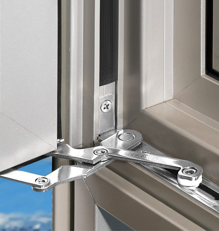 Casement window screen integrated hardware system - KERSSENBERG